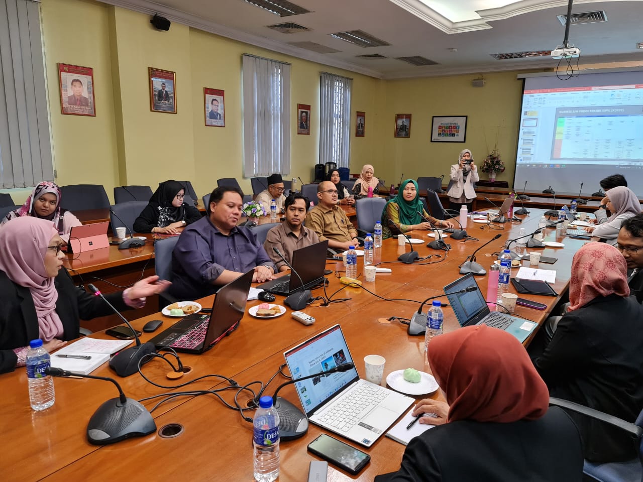 Faculty of Civil Engineering, UII Visits Department of Civil ...